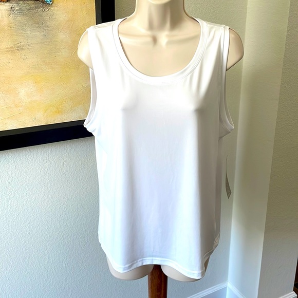 erin london | Tops | New With Tags Bright White Tank By Compliments ...